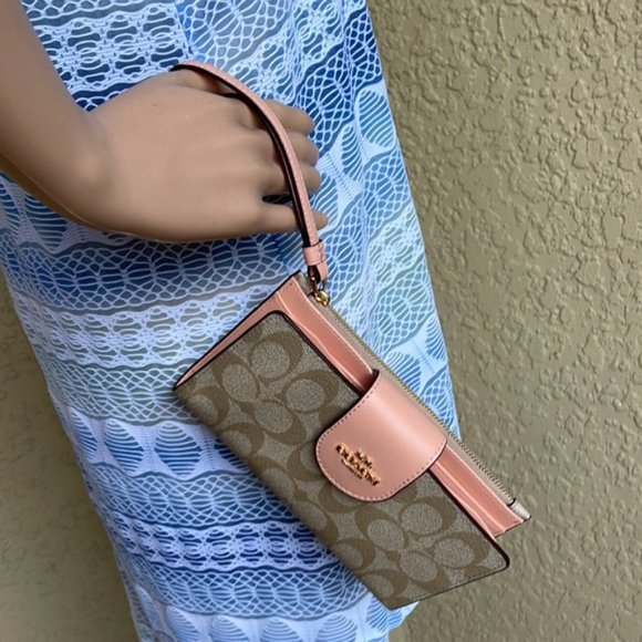 Coach | Bags | Coach Tech Phone Wallet In Colorblock Signature Canvas ...